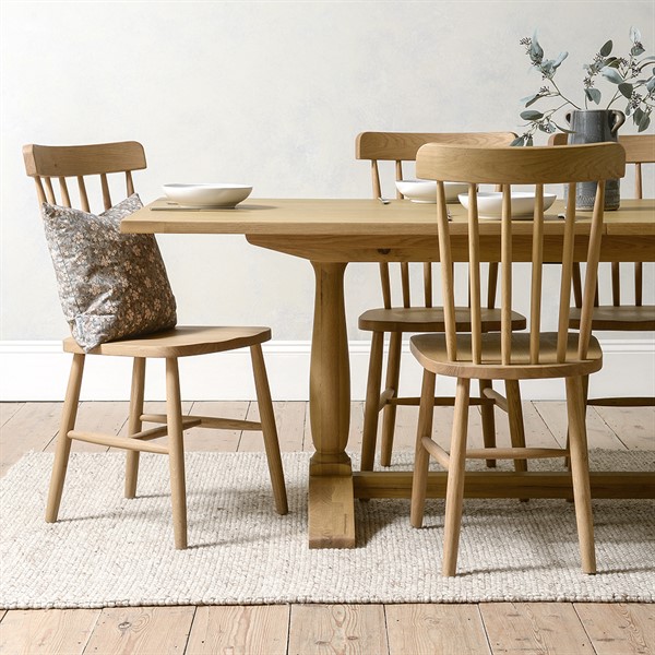 Elkstone Mellow Oak 6-8 Seater Extending Dining Table - The Cotswold Company | The Cotswold Company