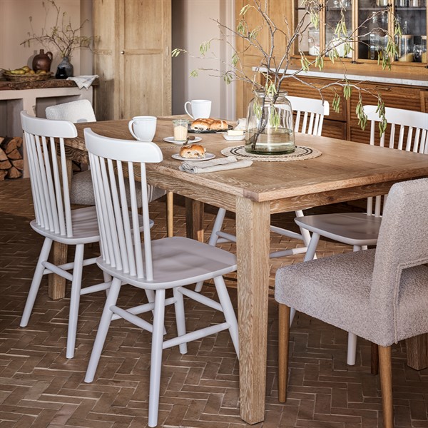 Inglesham Whitewash Oak 8-12 Seater Extending Dining Table - The ...